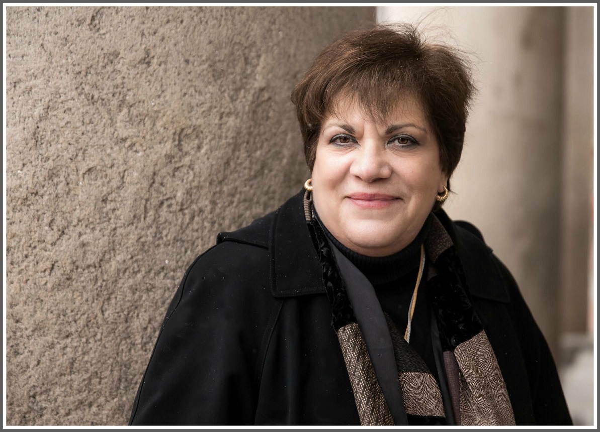 Adele Valovich’s Bench Dogs | 06880