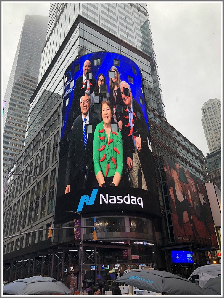 Patty And Paul Ring The NASDAQ Bell | 06880