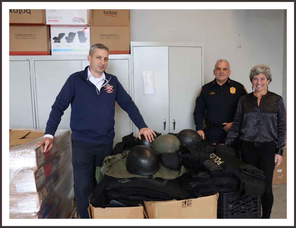Police, Fire Departments Lift Lyman Sister City Effort | 06880