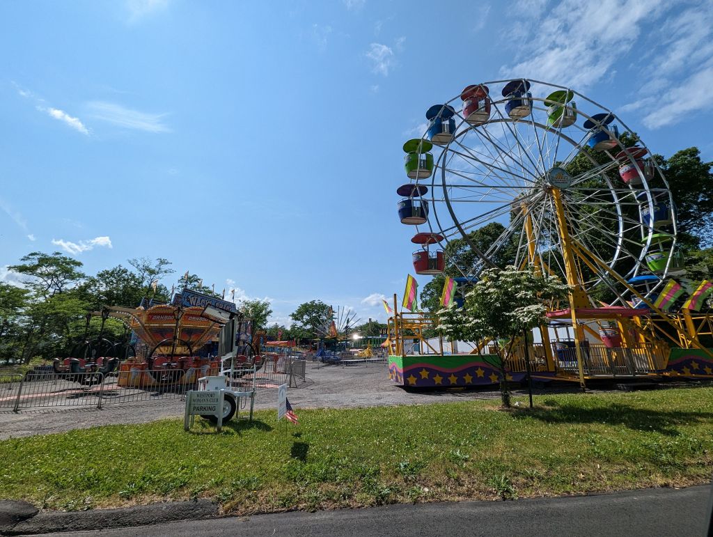 Roundup: Yankee Doodle Fair, Neil Gaiman, Saugatuck Rowing … | 06880